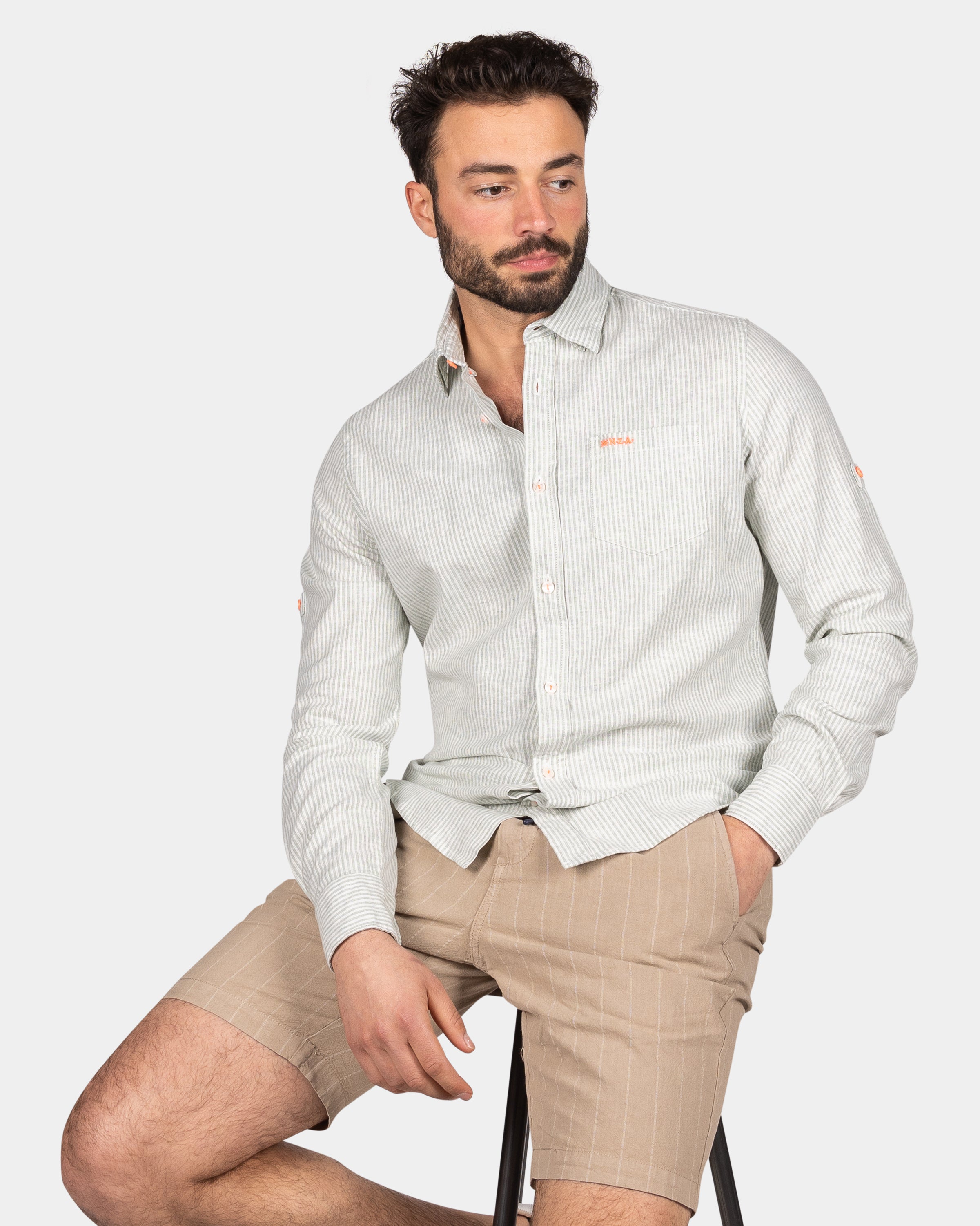 Light-colored shirt made of linen and cotton - Soft Olive | NZA New ...
